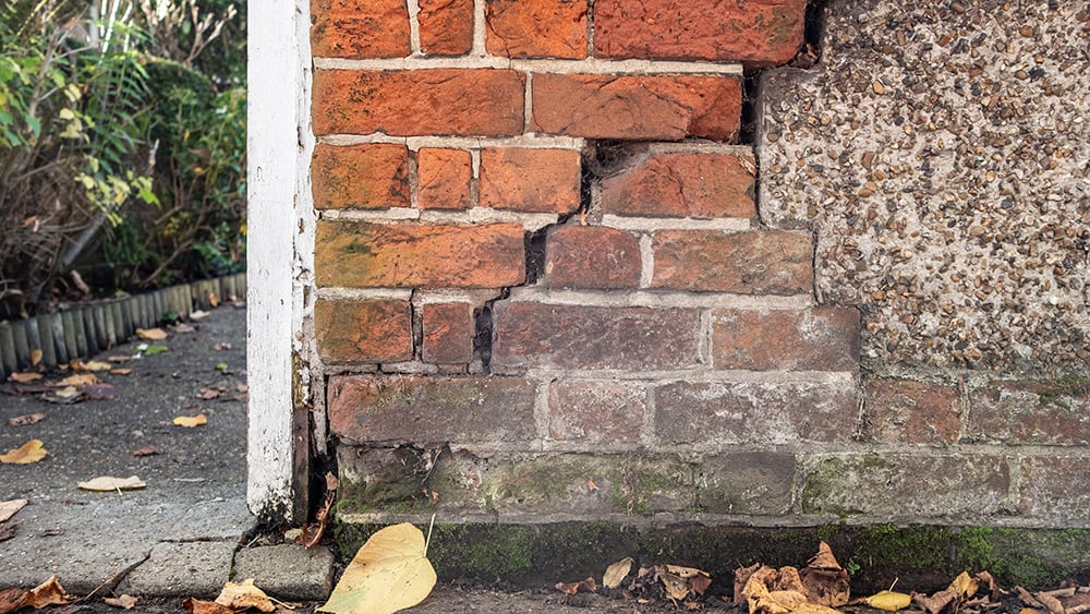 How to Spot the Signs of Subsidence in Your Home | Geobear